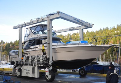Marine Travelift's 25-100 ton Industrial Boat Hoists
